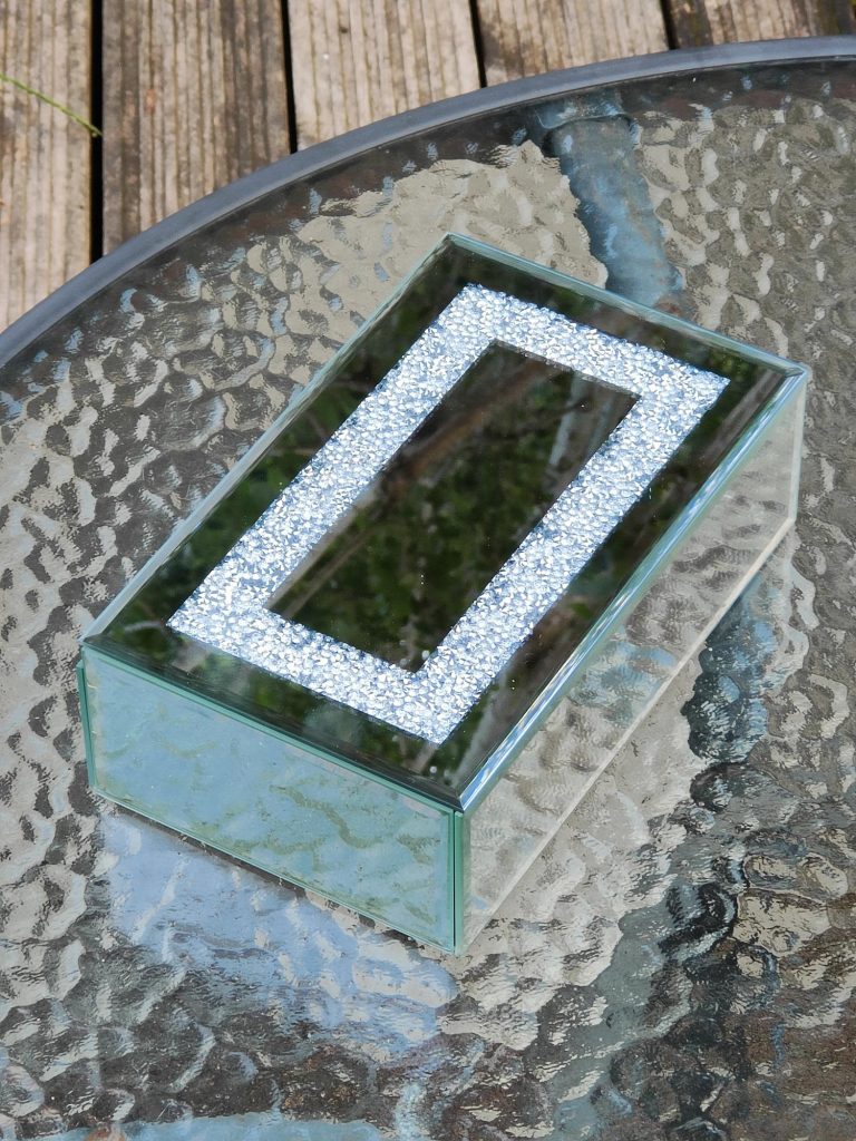 Eaglewiz Silver Crushed Crystal Diamante Mirrored Jewellery box