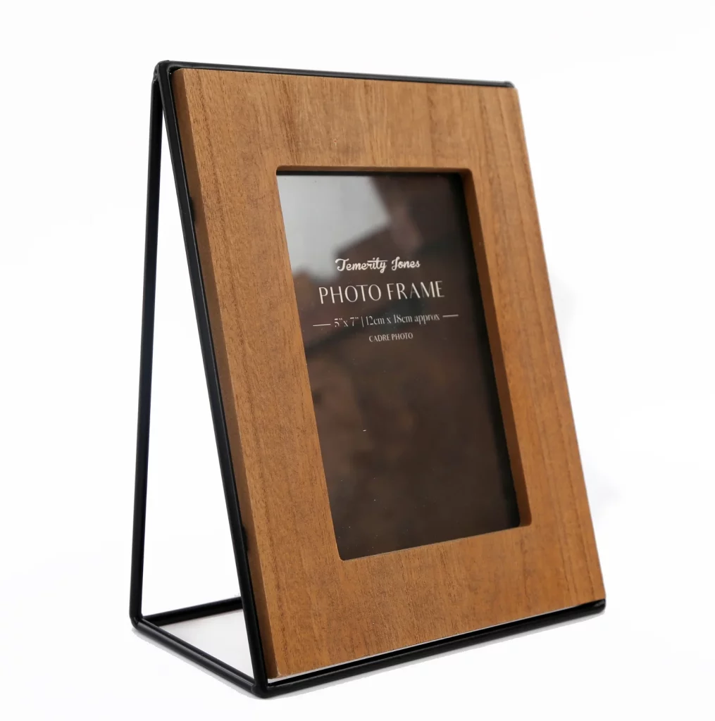 Wooden & Wire Photo Frame 5x7" | EagleWiz